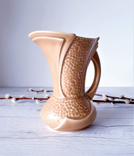1950s British SylvaC (Sylvac) Art Deco Fawn Glaze Textured Jug Vase ...